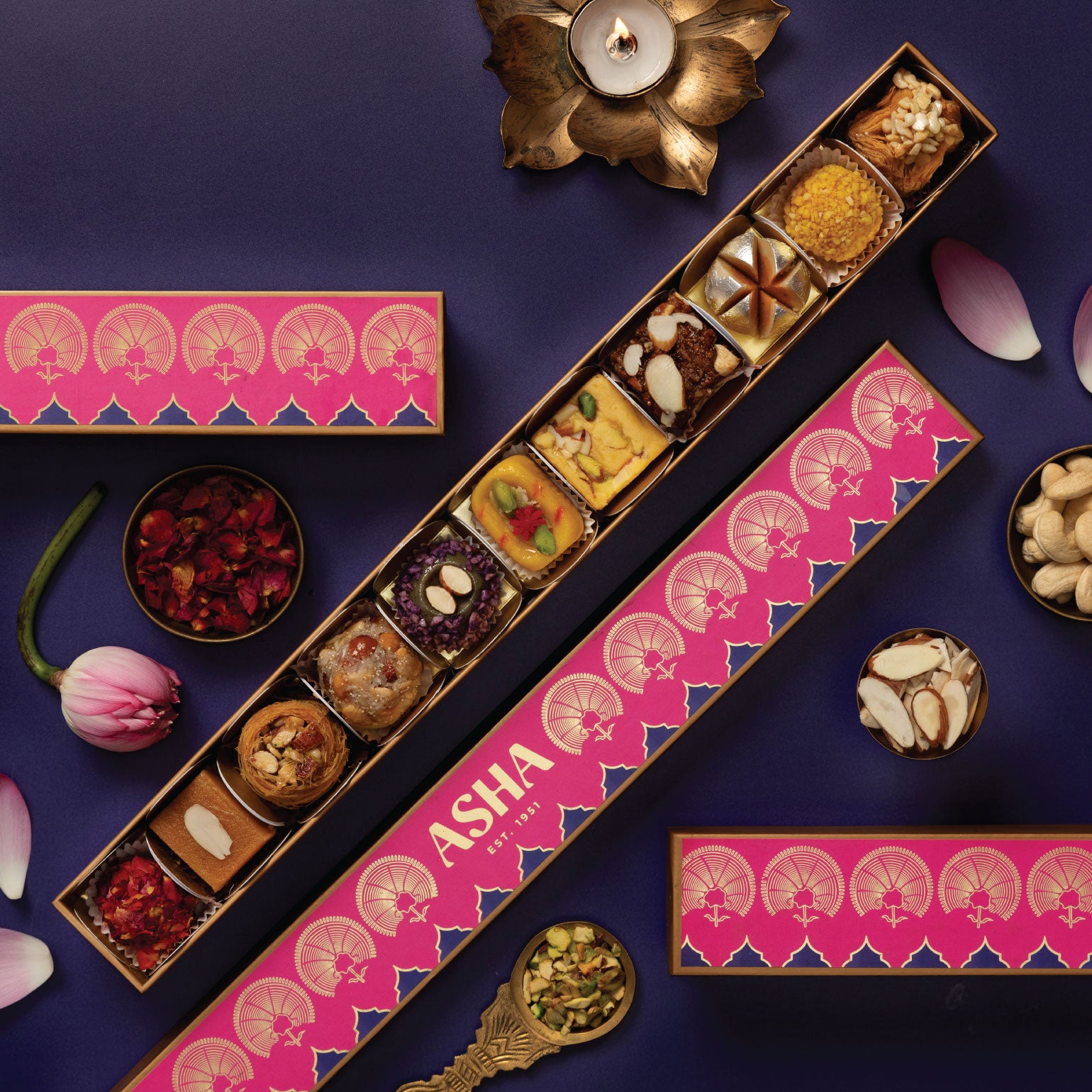 Signature Gift Hamper – Asha Sweet Center